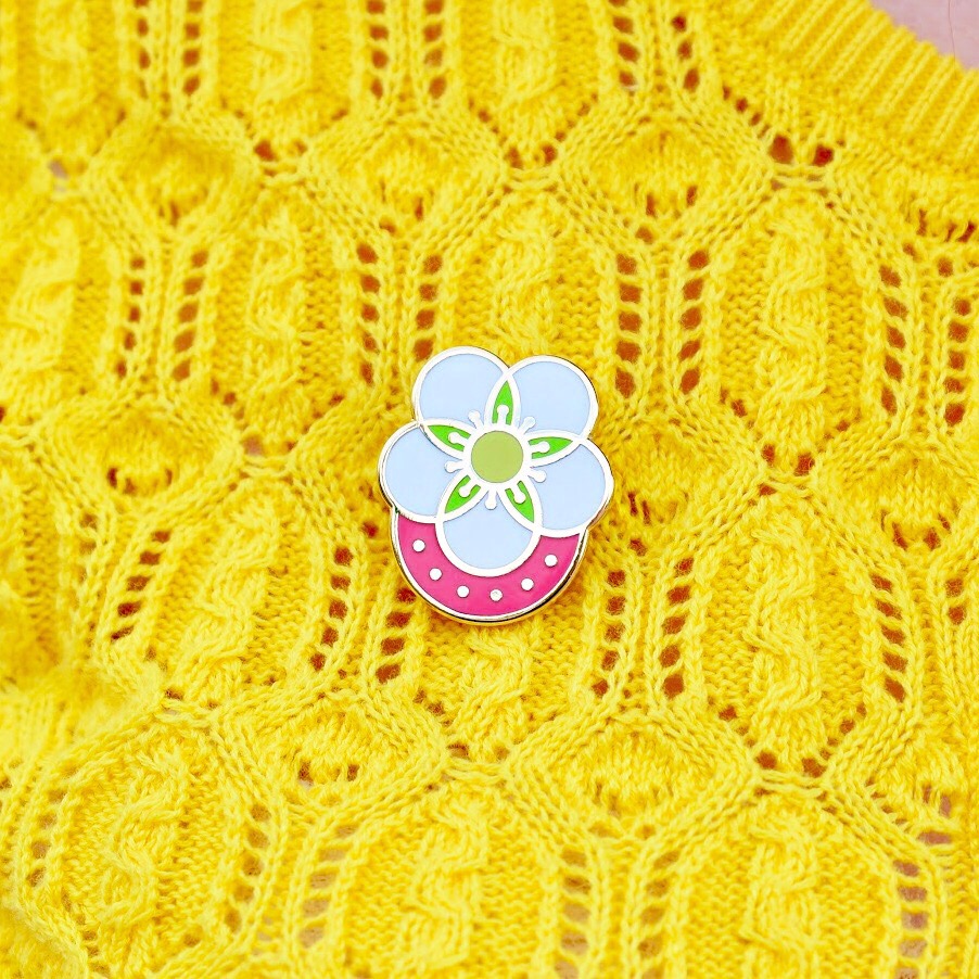 California Sweet│Rather Keen pins – Miss Hero Holliday