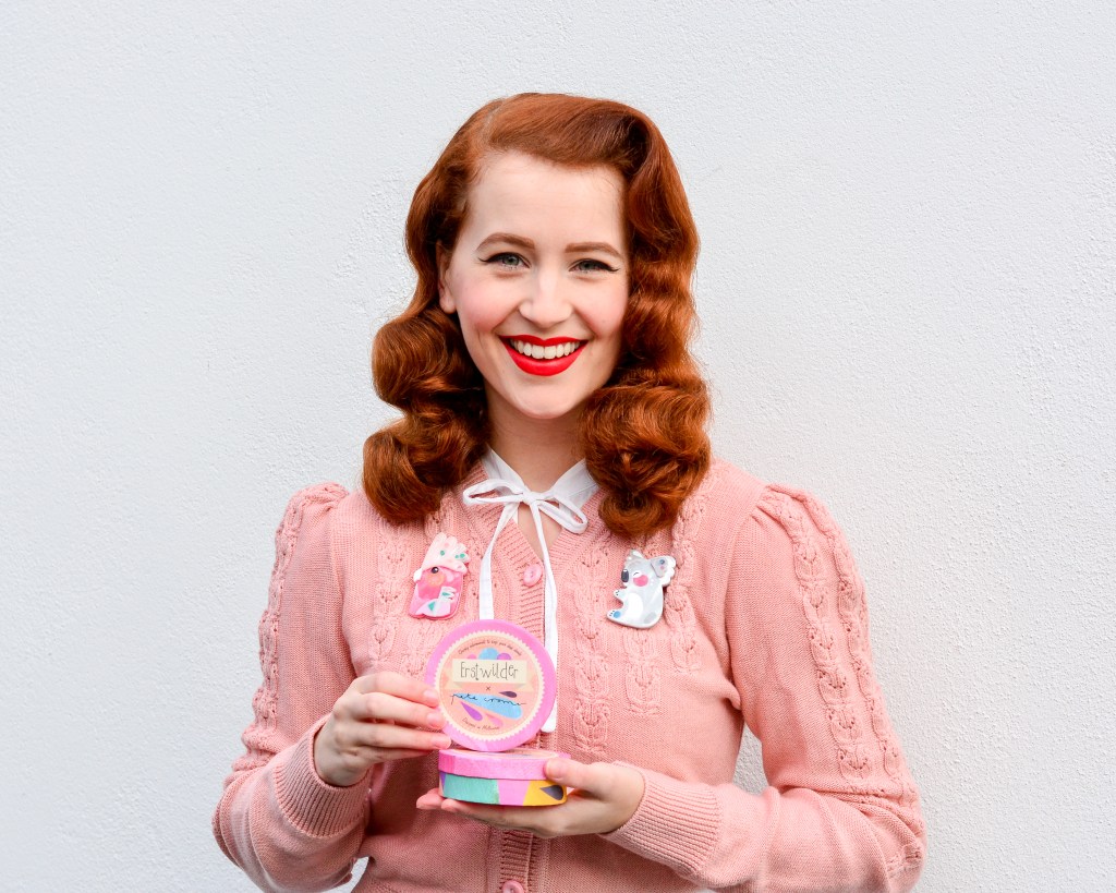 Miss Hero Holliday – Page 2 – Modern day pinup with an overflowing ...